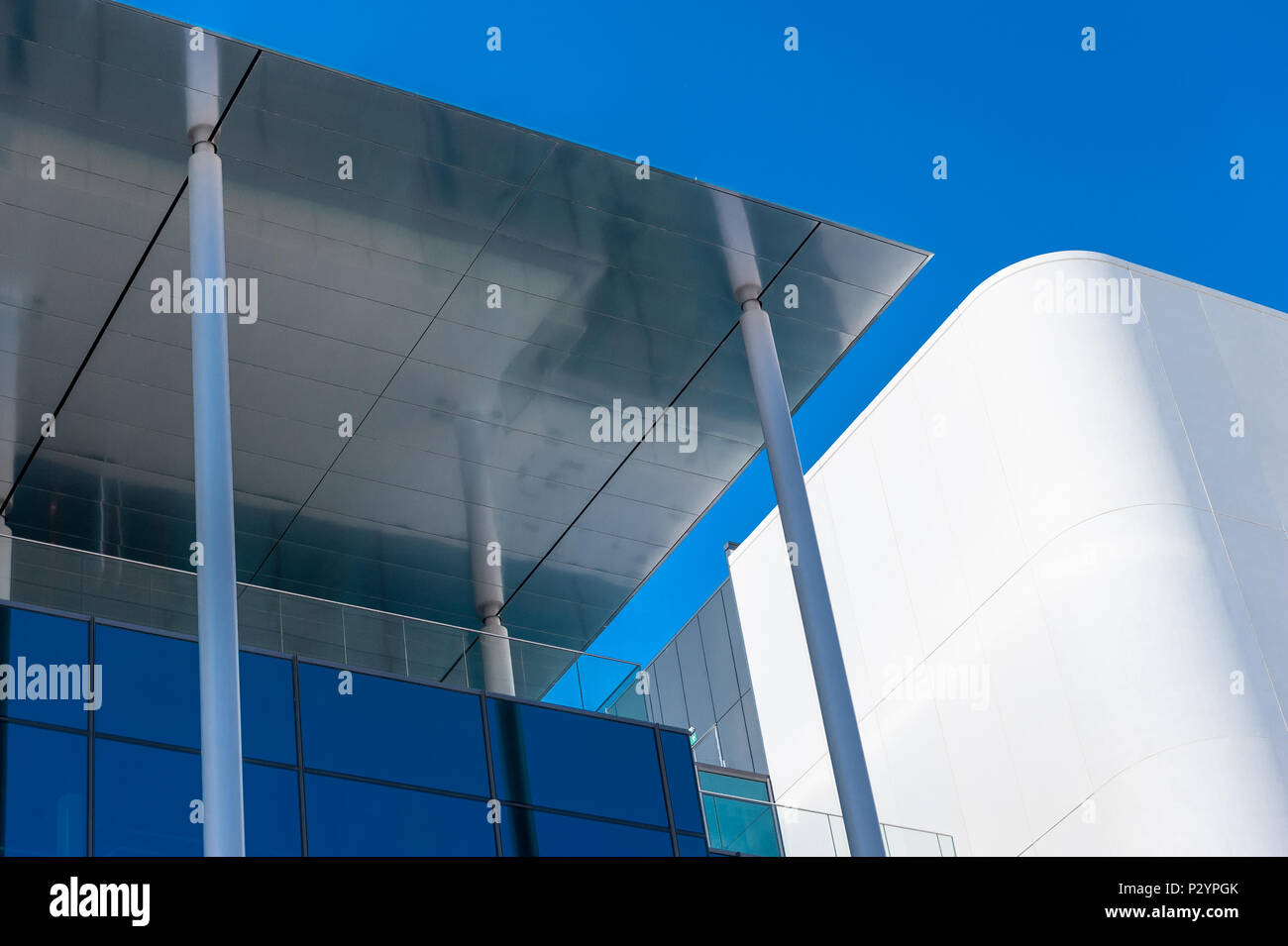 Cardiff bbc building hi-res stock photography and images - Alamy