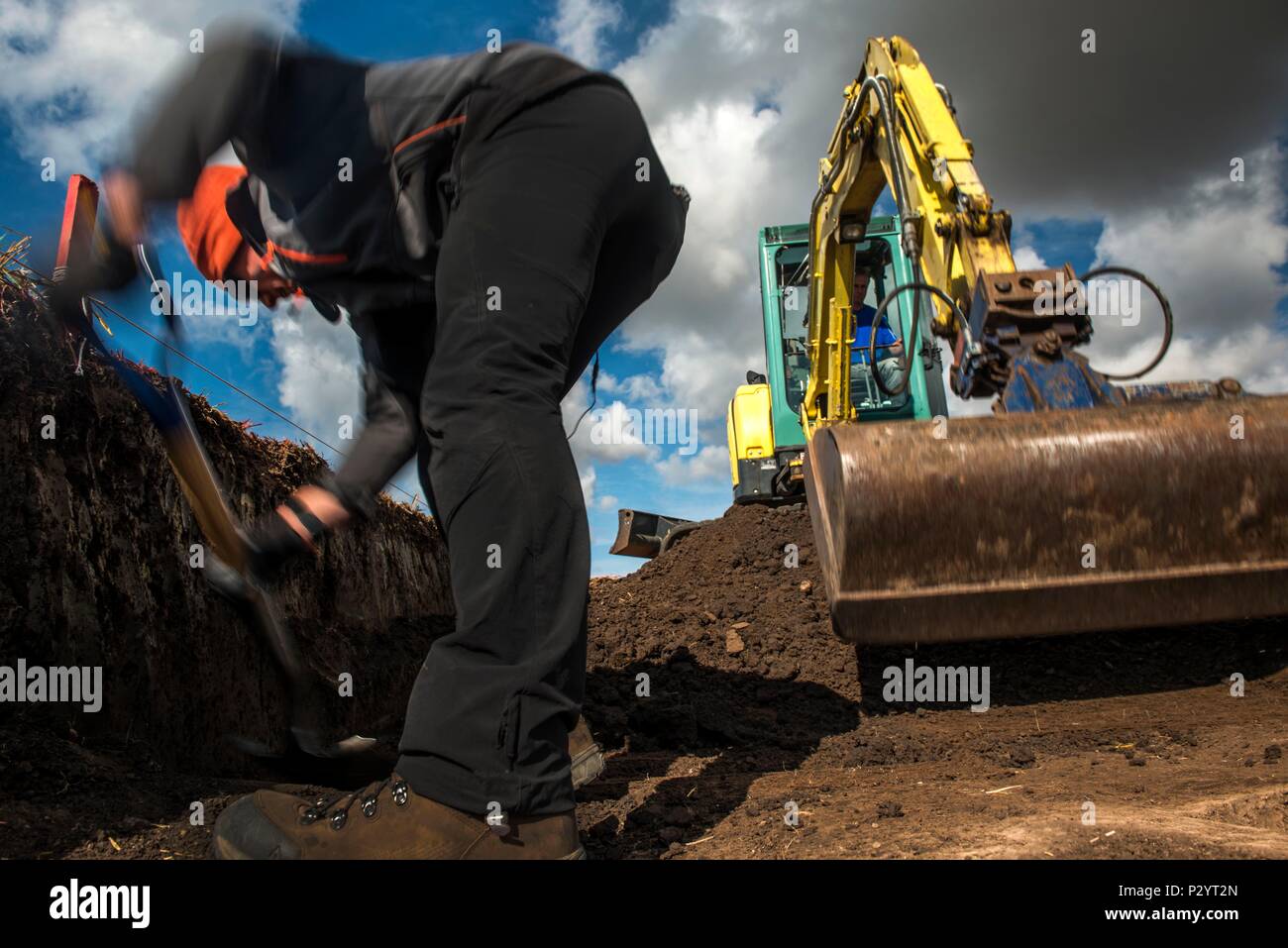 U.S. Army Staff Sgt. Keith Isom, recover non commissioned officer for ...