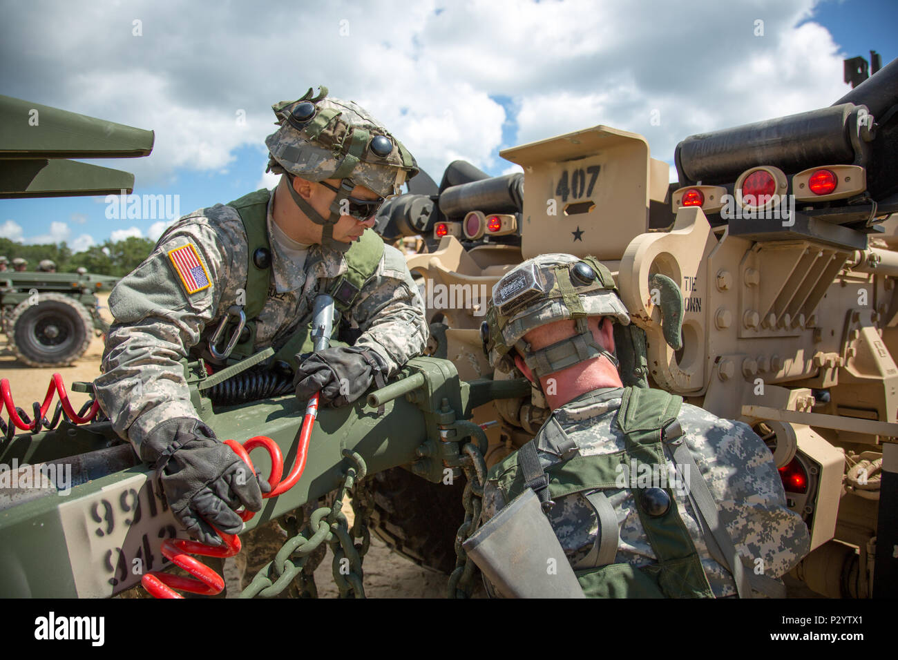 U s army palletized load m1076 hi-res stock photography and images - Alamy