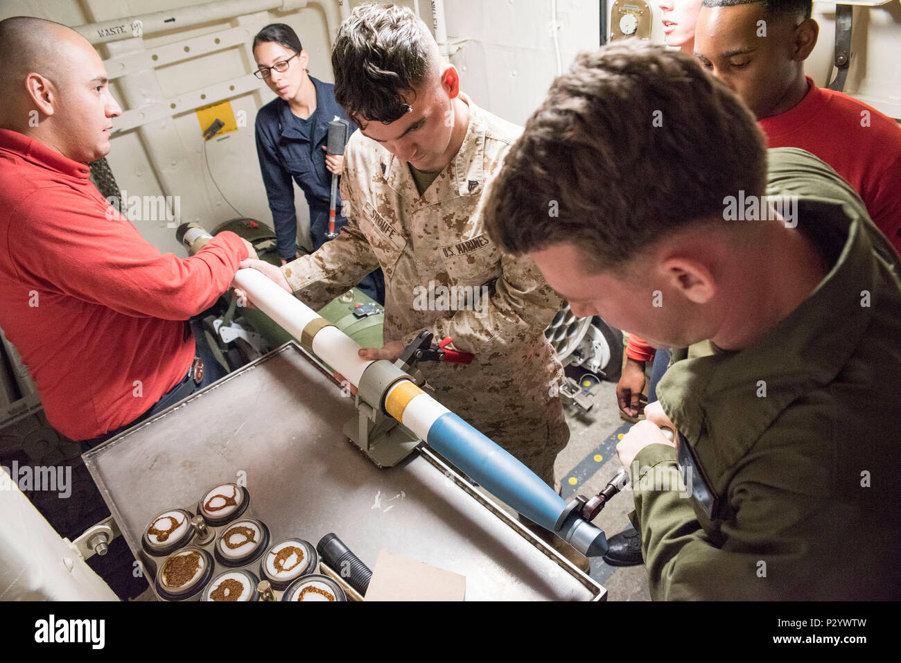 160812-N-UT455-053 Pacific Ocean (Aug. 12, 2016) – Sailors and Marines ...