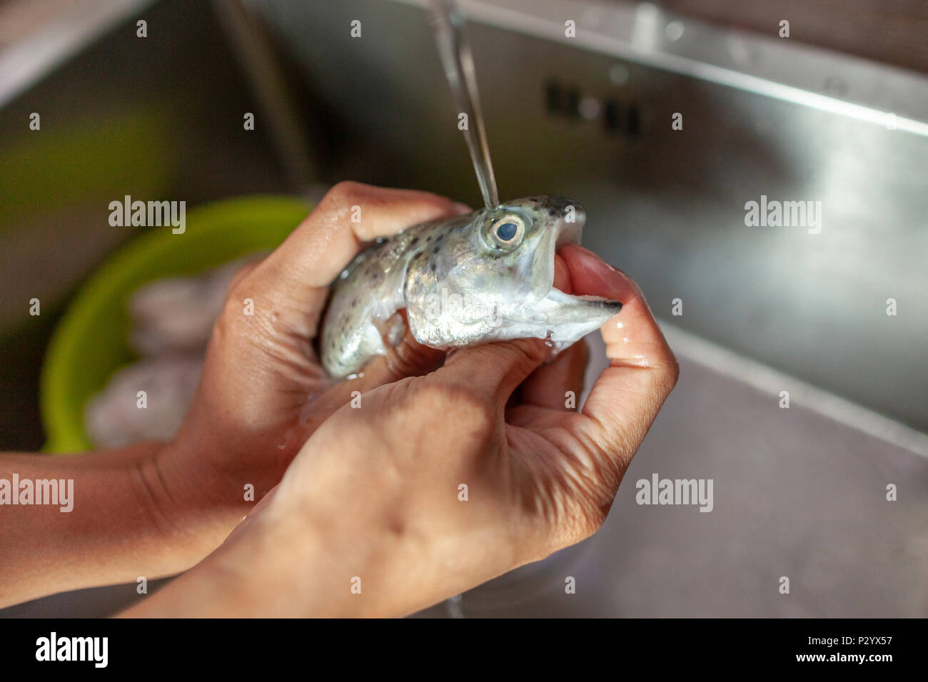 Washes dinner hi-res stock photography and images - Alamy