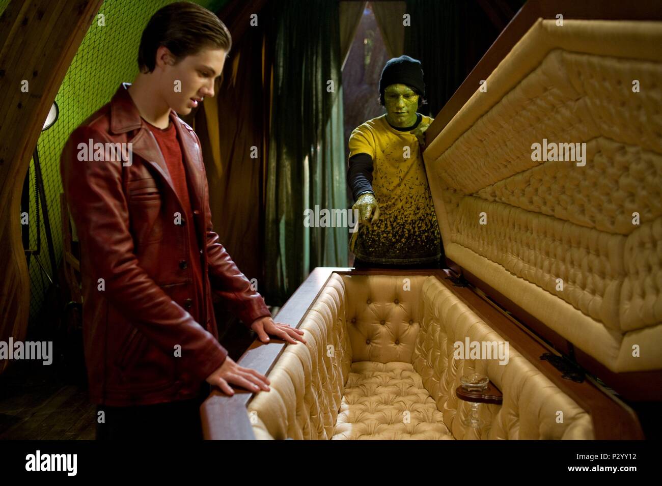 Original Film Title: CIRQUE DU FREAK: THE VAMPIRE'S ASSISTANT. English ...