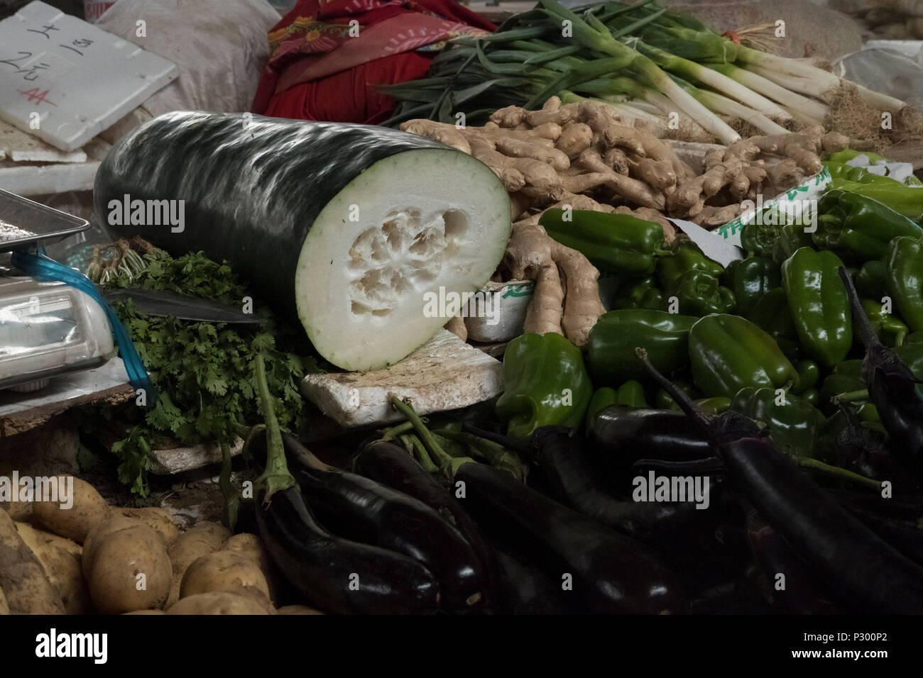 giant courgette zucchini Stock Photo - Alamy