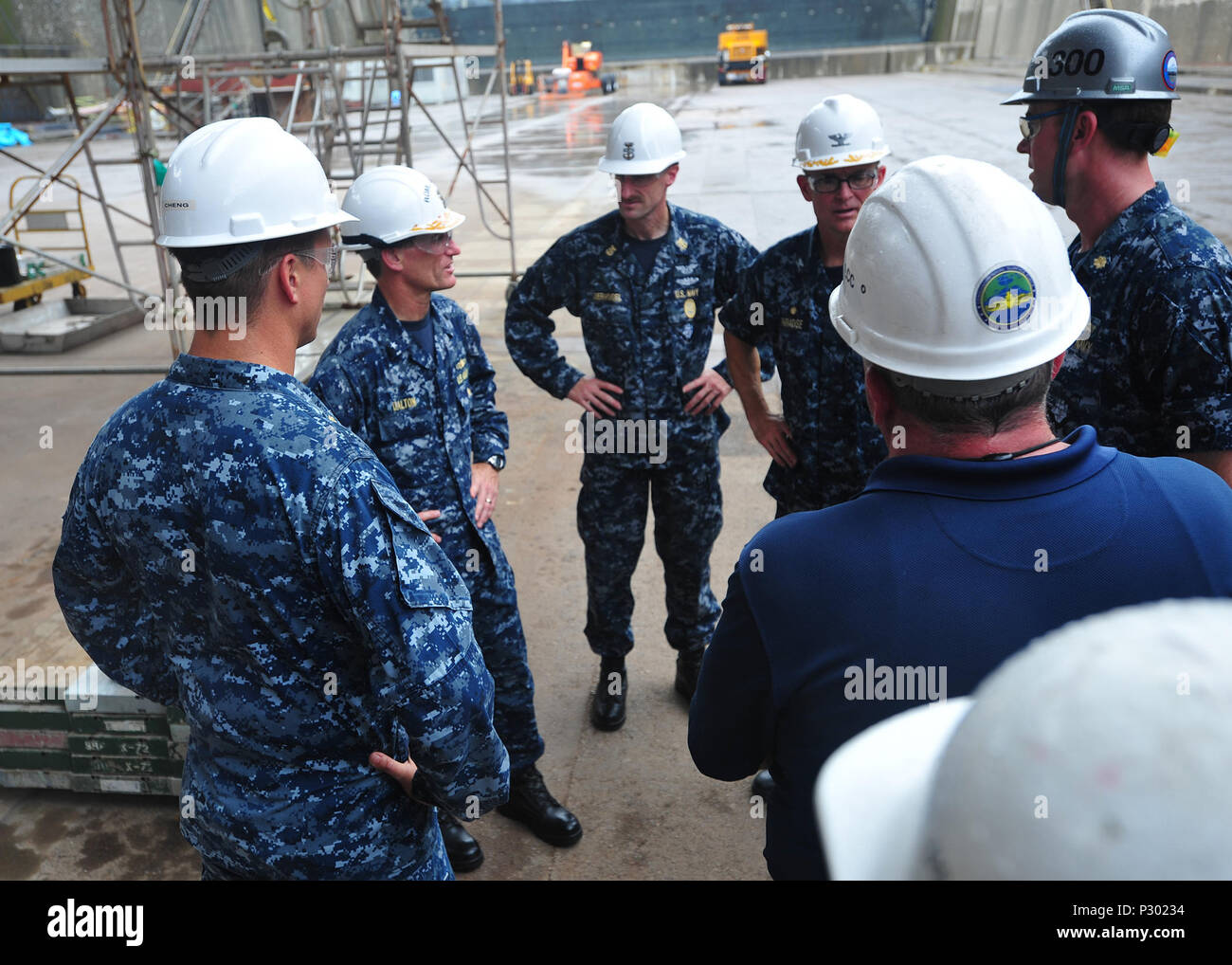 160816-N-XF387-231 YOKOSUKA, Japan (Aug 16, 2016) - Commander, Task ...