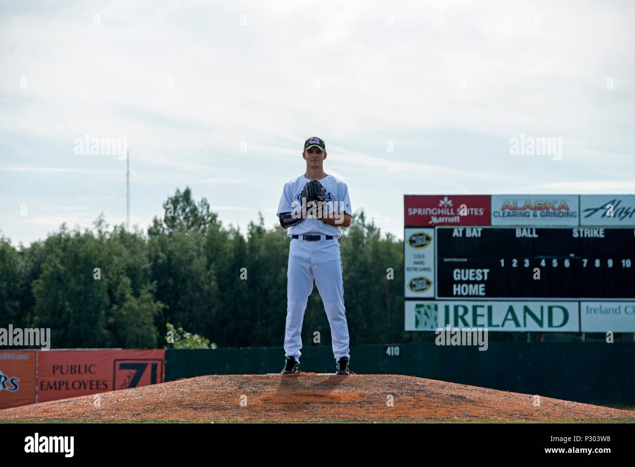 Alaska baseball league hi-res stock photography and images - Alamy