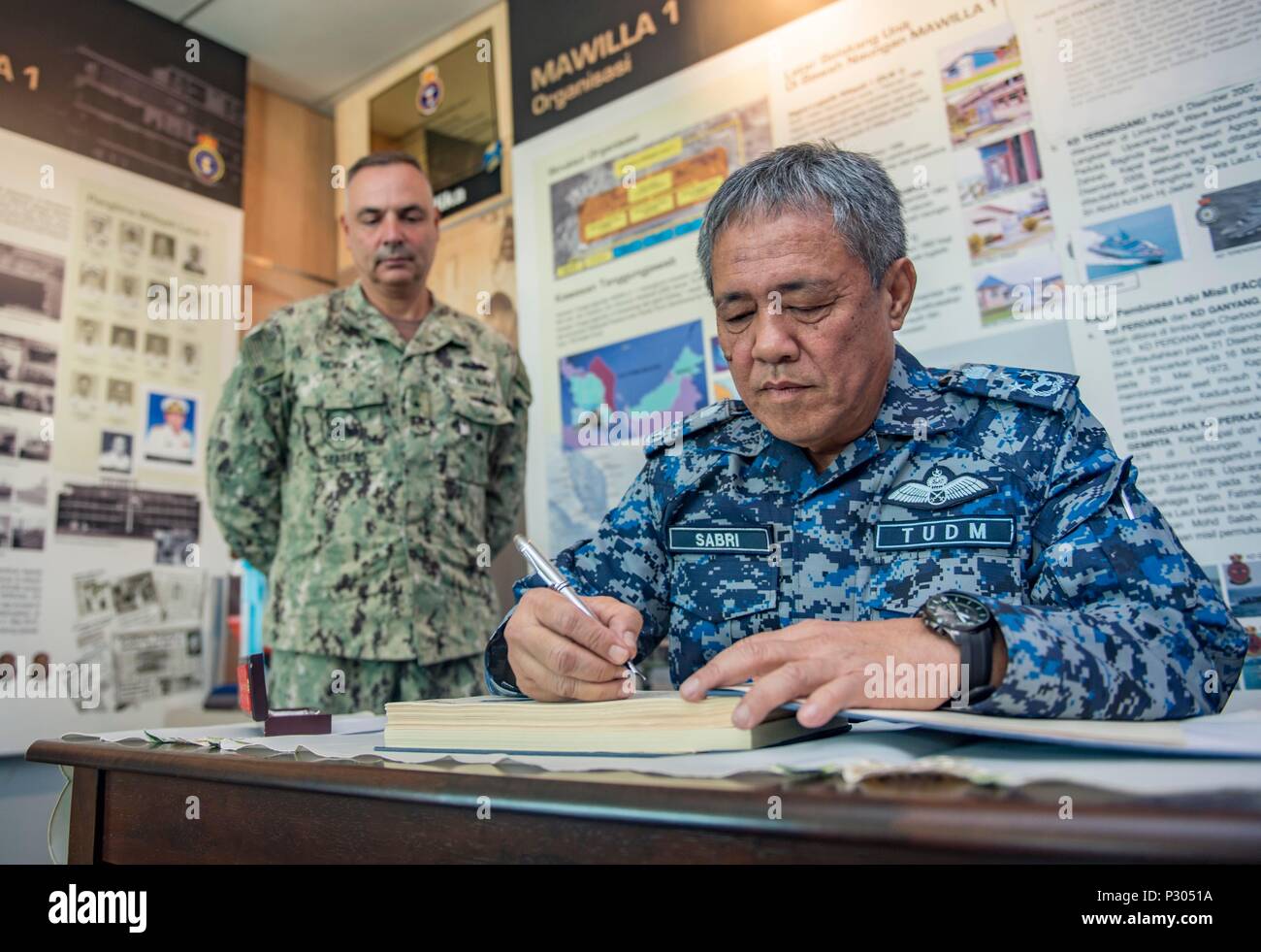 160813-N-SJ730-102 KUANTAN NAVAL BASE, Malaysia (Aug. 13, 2016) Royal ...