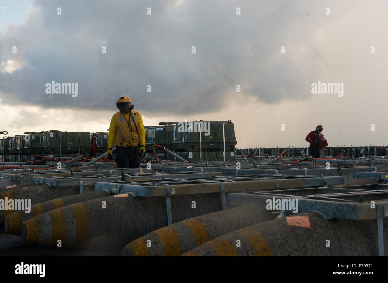 160817-N-FV405-177 ATLANTIC OCEAN (Aug. 17, 2016) Sailors inspect ...