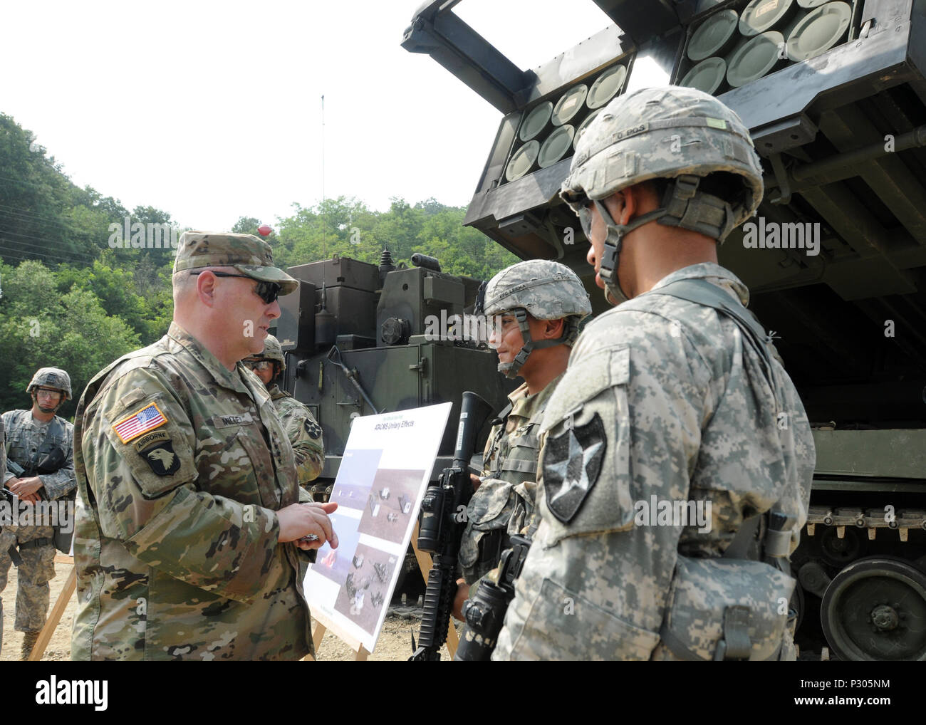 Relocation in army camp hi-res stock photography and images - Alamy