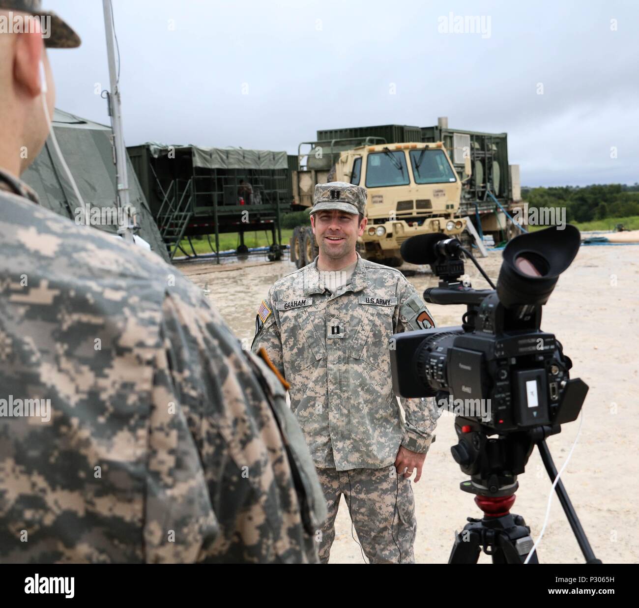 U s army sgt 1st class michael chapa hi-res stock photography and ...
