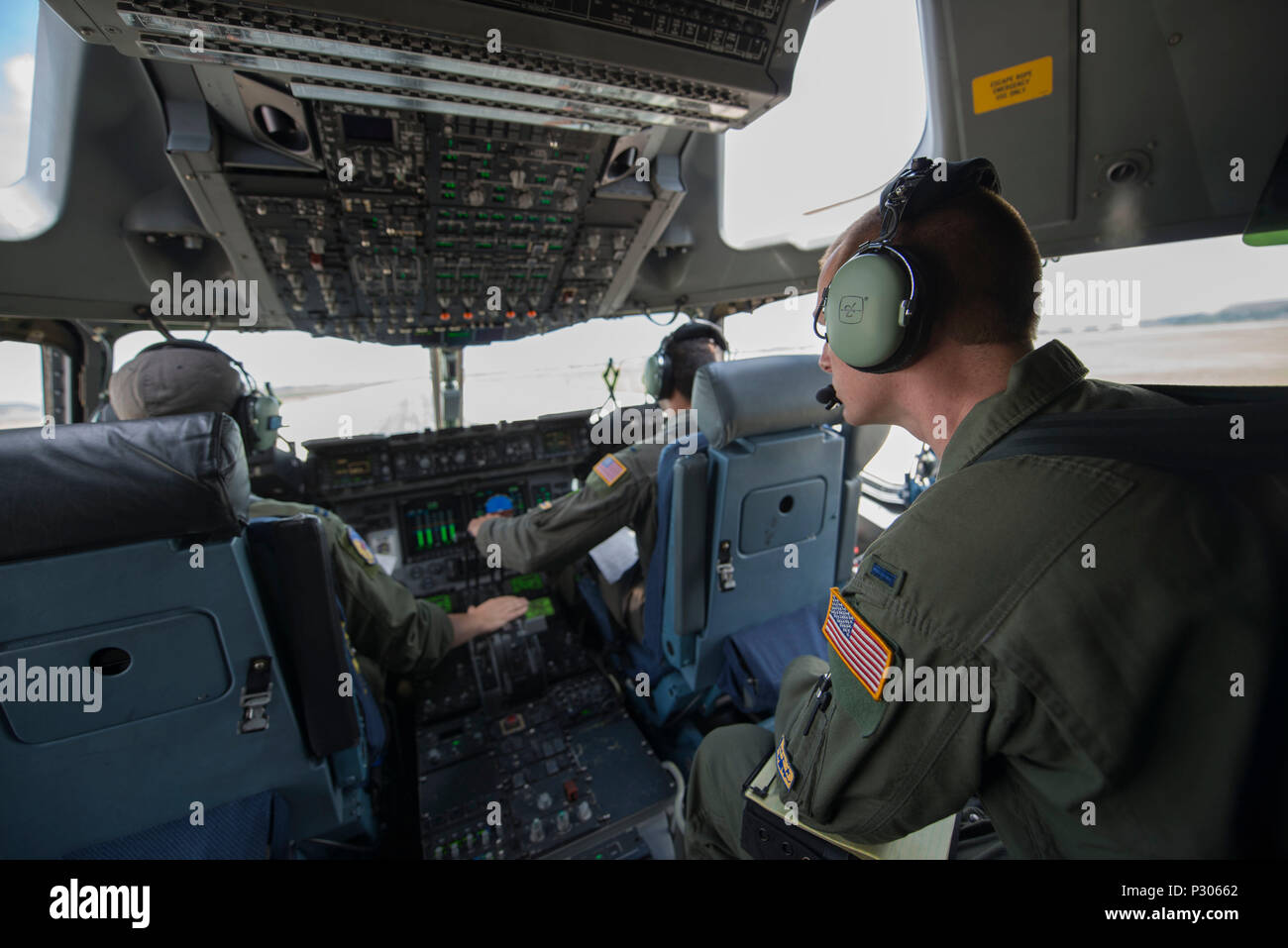 Pilots from Dover Air Force Base fly to Joint Base Charleston from ...