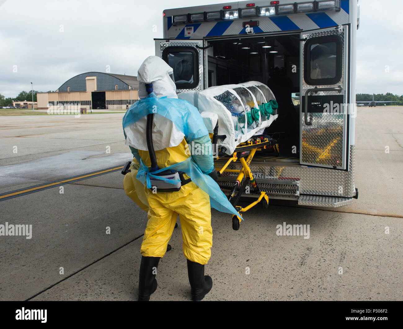 Ebola ambulance hi-res stock photography and images - Alamy