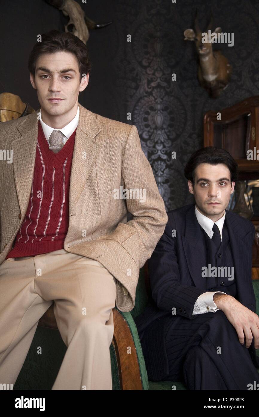 Original Film Title: LITTLE ASHES. English Title: LITTLE ASHES. Film ...