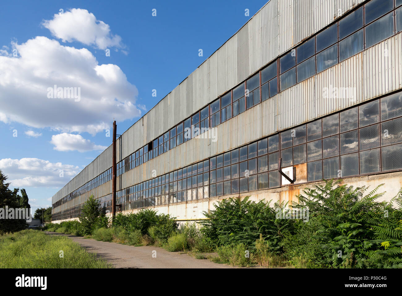 Closed Factory High Resolution Stock Photography and Images - Alamy