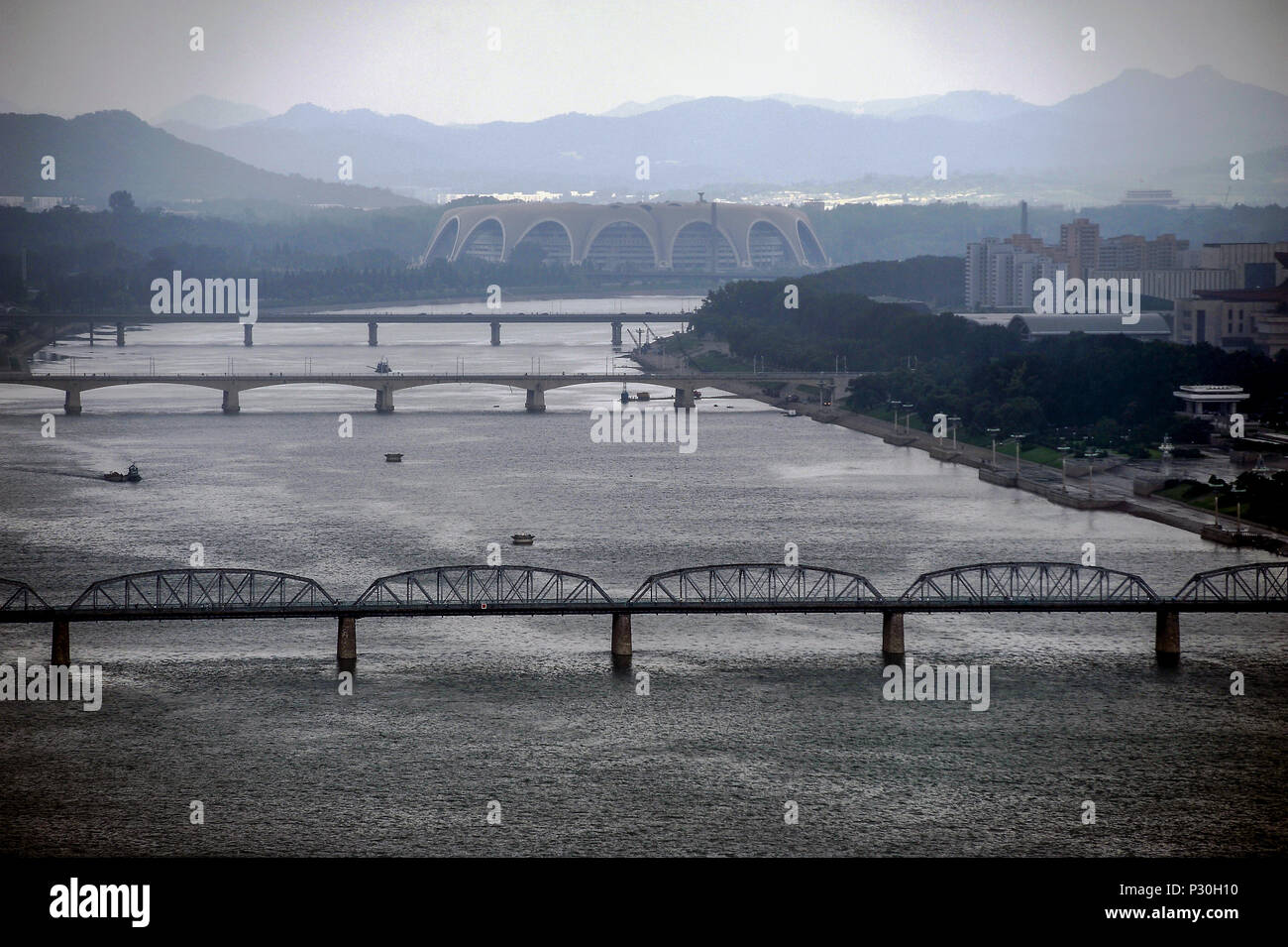 Pyongyang Stadium View High Resolution Stock Photography and Images - Alamy