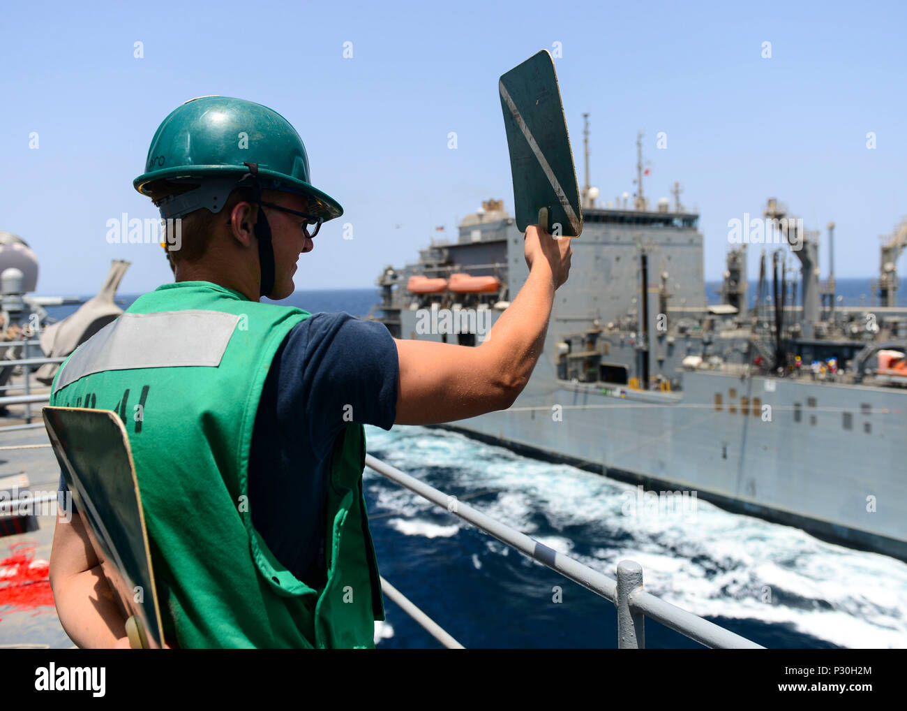 Uss nathan james hi-res stock photography and images - Alamy