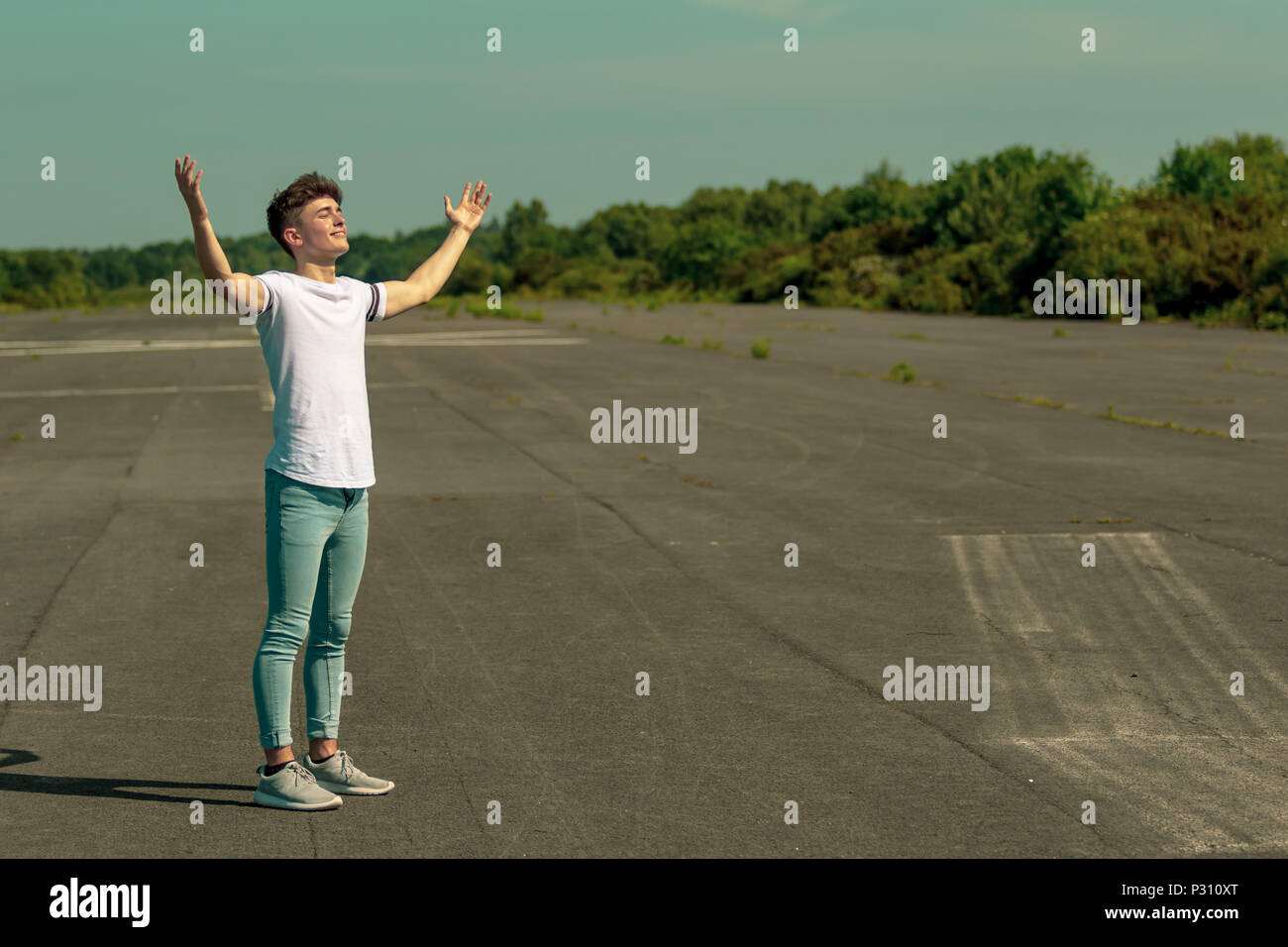 Man enjoying the warm sunshine hi-res stock photography and images - Alamy