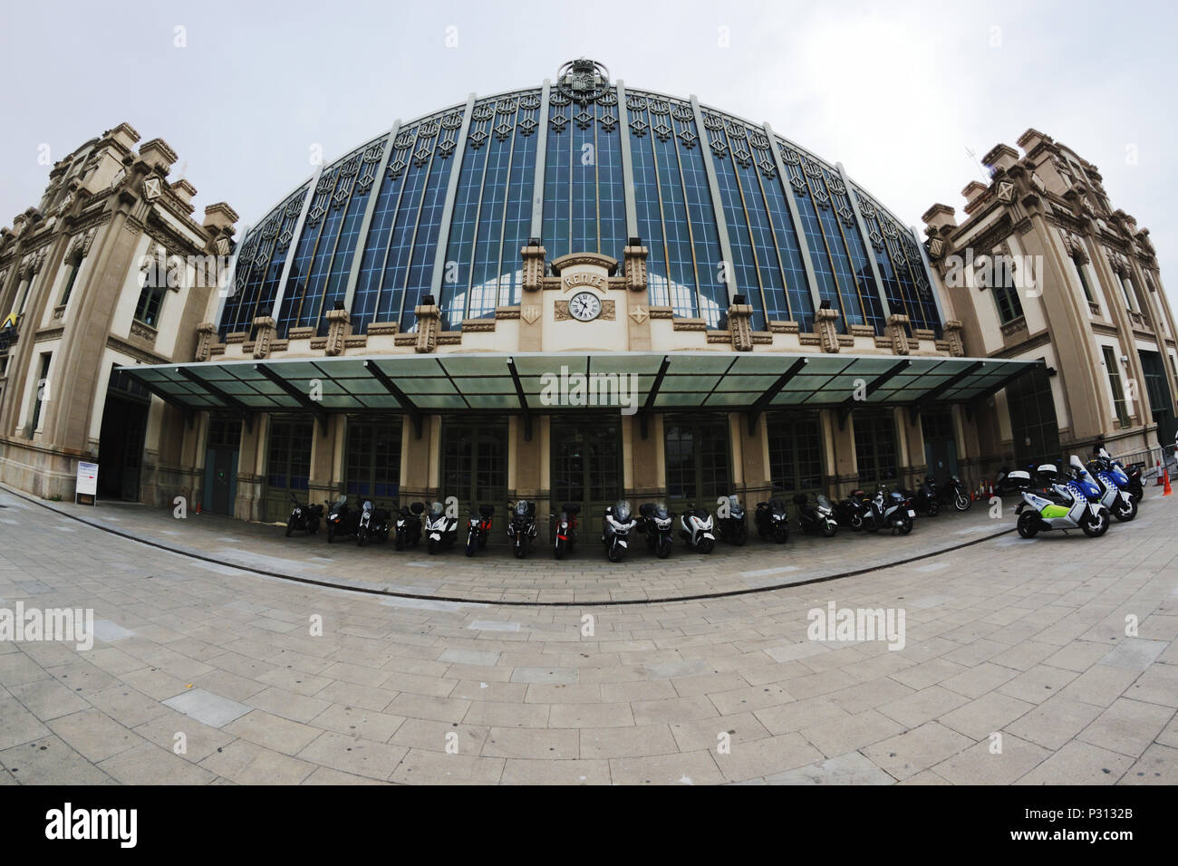 North bus station estació barcelona hi-res stock photography and images ...