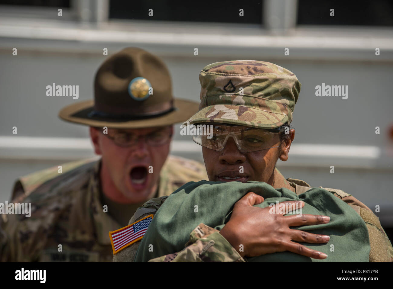 New Soldiers arriving for their first day of Basic Combat Training, Aug ...