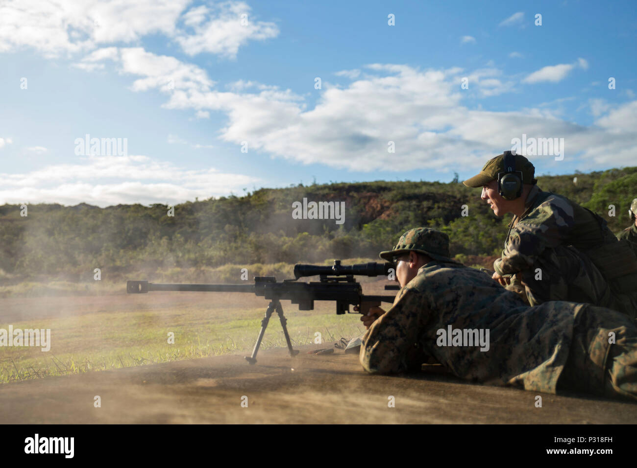 A U.S. Marine with Marine Rotational Force – Darwin shoots a French ...