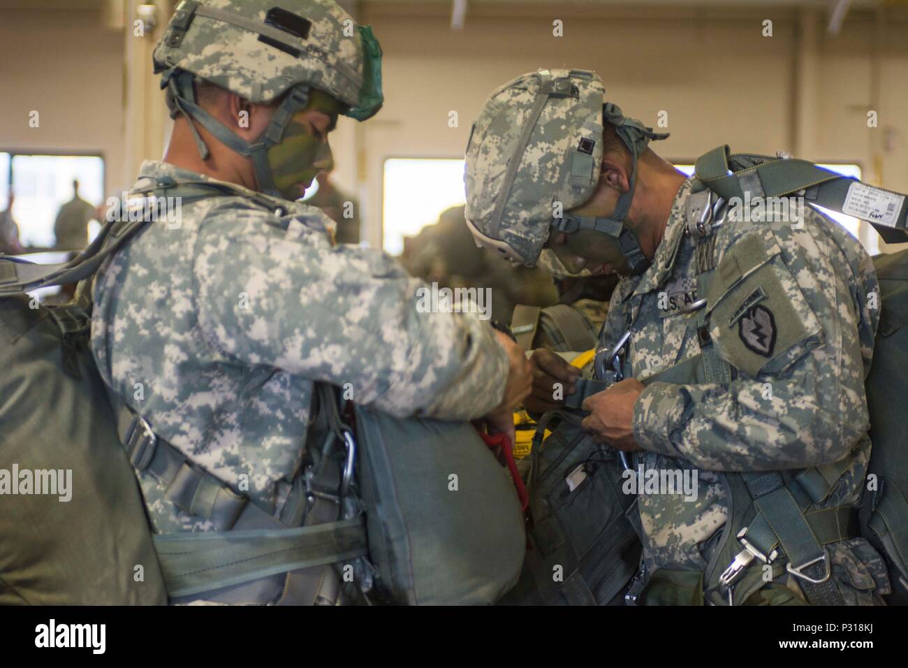 Spartan rig hi-res stock photography and images - Alamy
