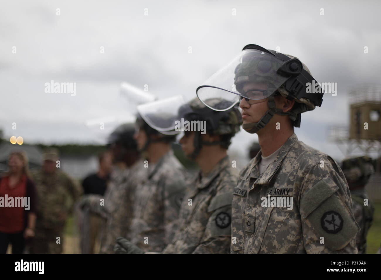 U.S. Army Military Police soldiers from 603rd Military Police Battalion ...