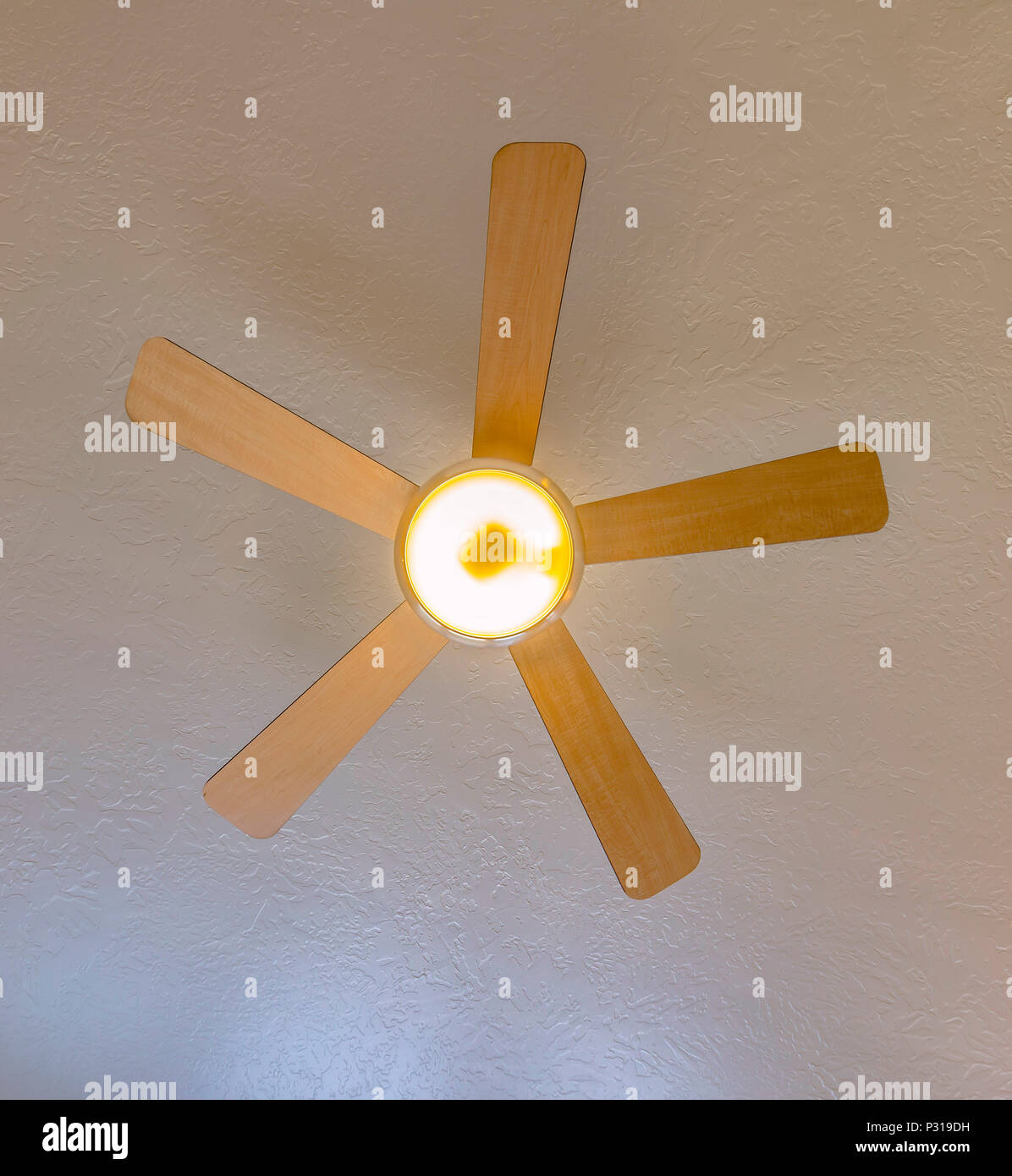 Looking up at ceiling house nobody hi-res stock photography and images ...