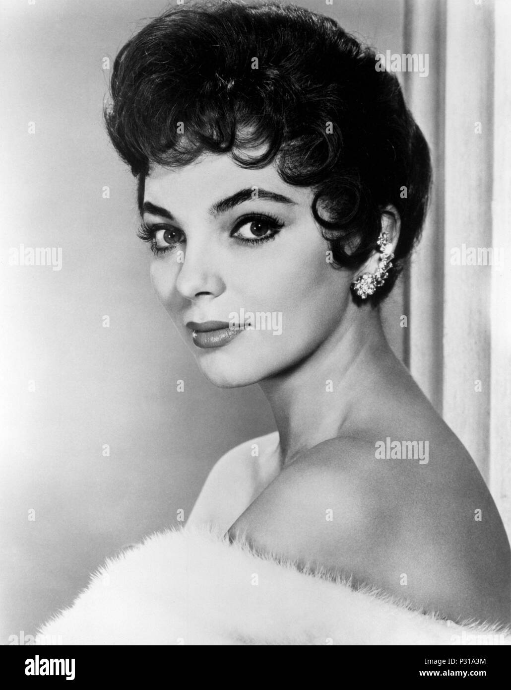 Stars: JOAN COLLINS Stock Photo - Alamy
