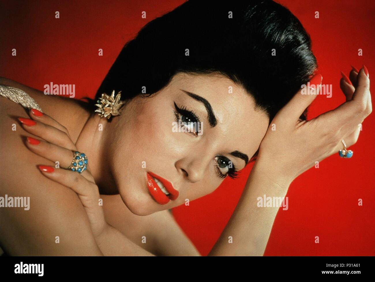 Stars: JOAN COLLINS Stock Photo - Alamy