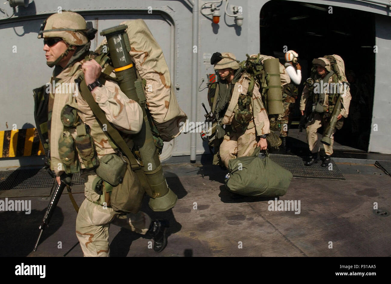 sea aboard USS Bataan (LHD 5) Dec. 12, 2001 Stock Photo - Alamy