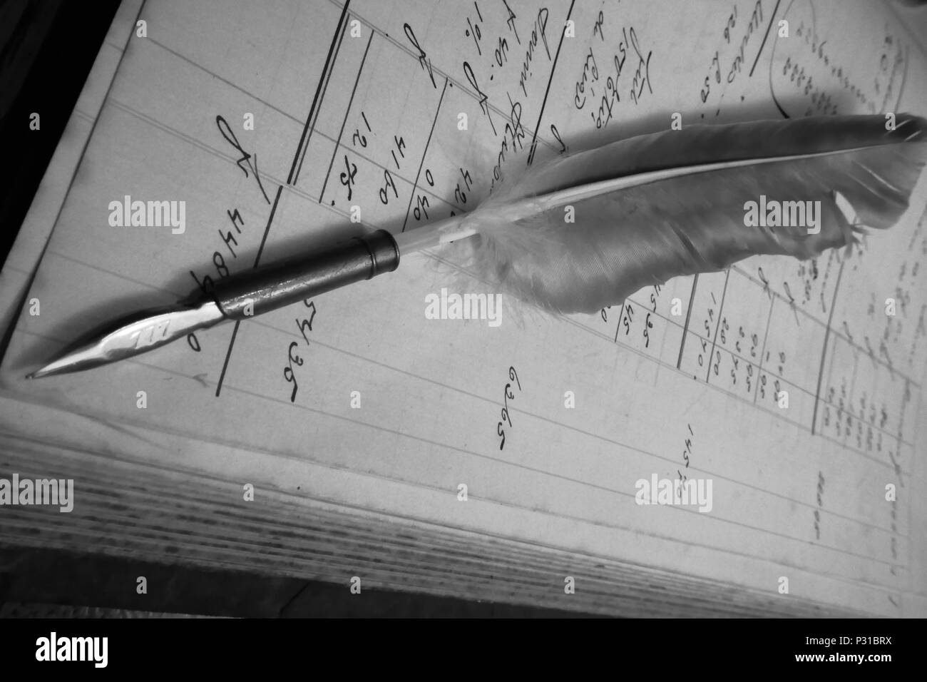 Old fashioned pencil hi-res stock photography and images - Alamy