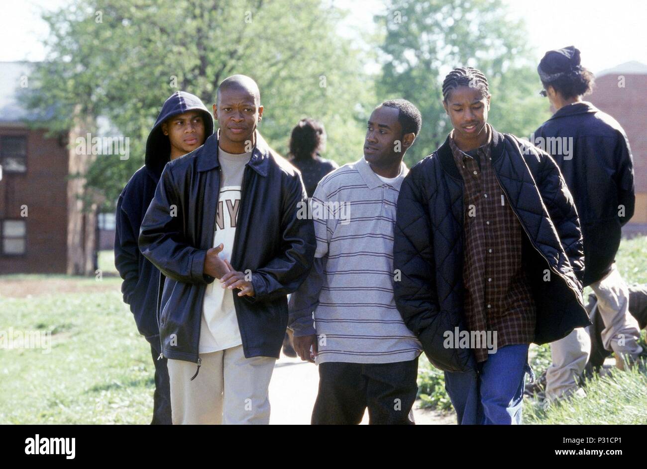 The wire television 2002 hi-res stock photography and images - Alamy