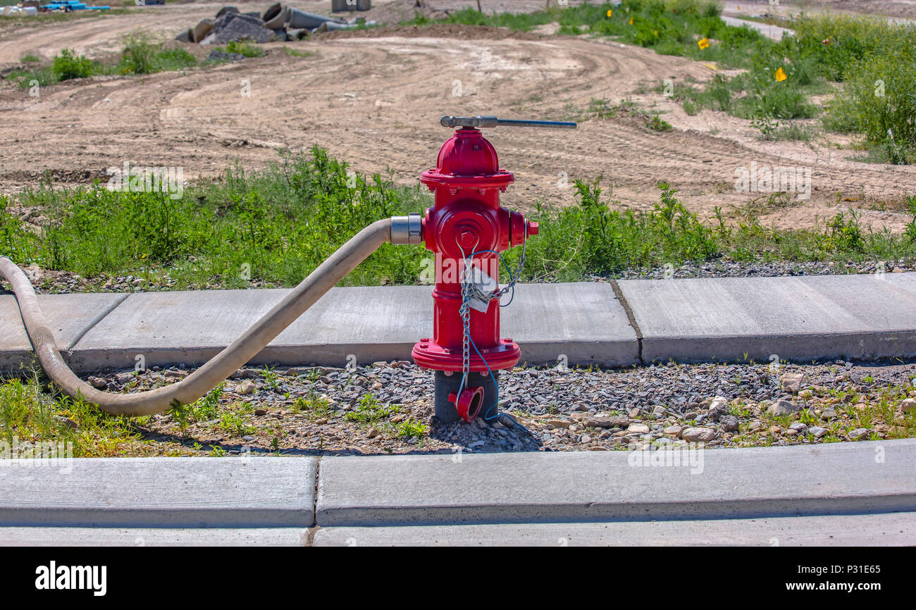 Fire hydrant fire hose connected hi-res stock photography and images ...