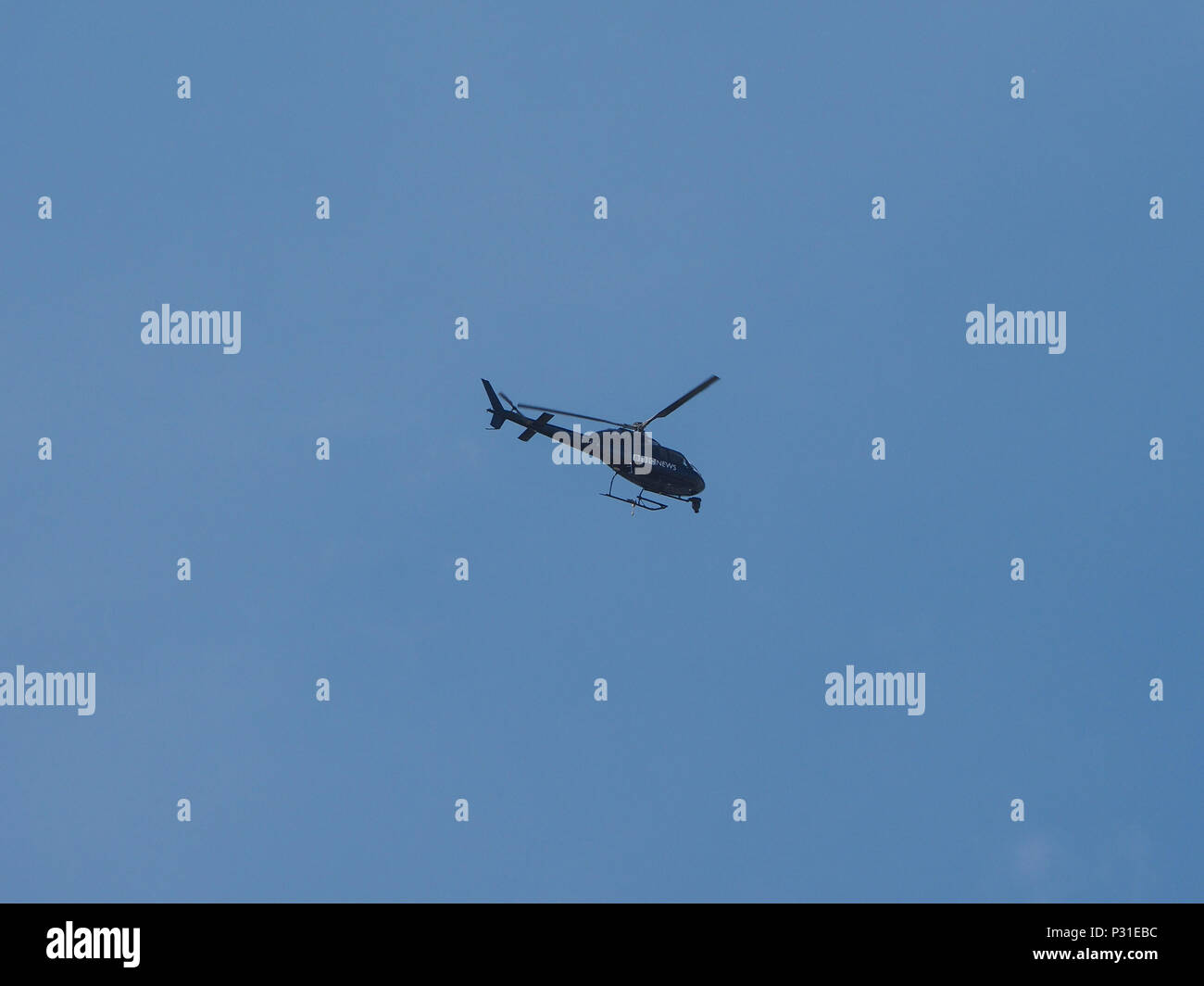 Helicopter london landmark hi-res stock photography and images - Alamy