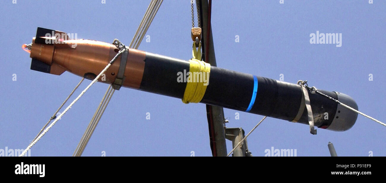 Flight deck anti submarine warfare asw hi-res stock photography and ...