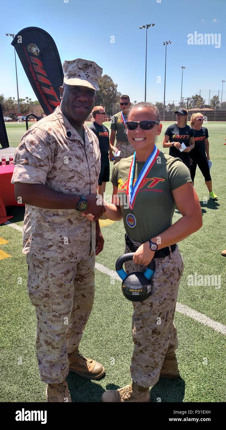 Amanda jenks hi-res stock photography and images - Alamy