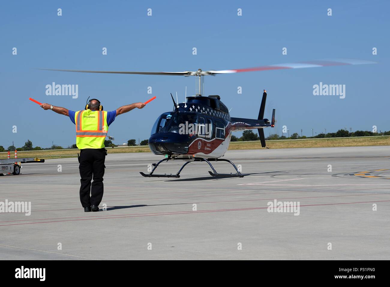 Air evac lifeteam hi-res stock photography and images - Alamy