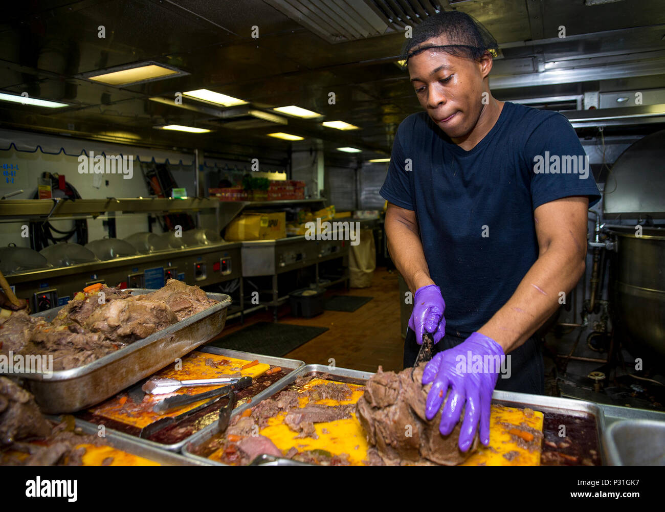 160824-N-VK310-014 MEDITERRANEAN SEA (Aug. 24, 2016) Culinary ...