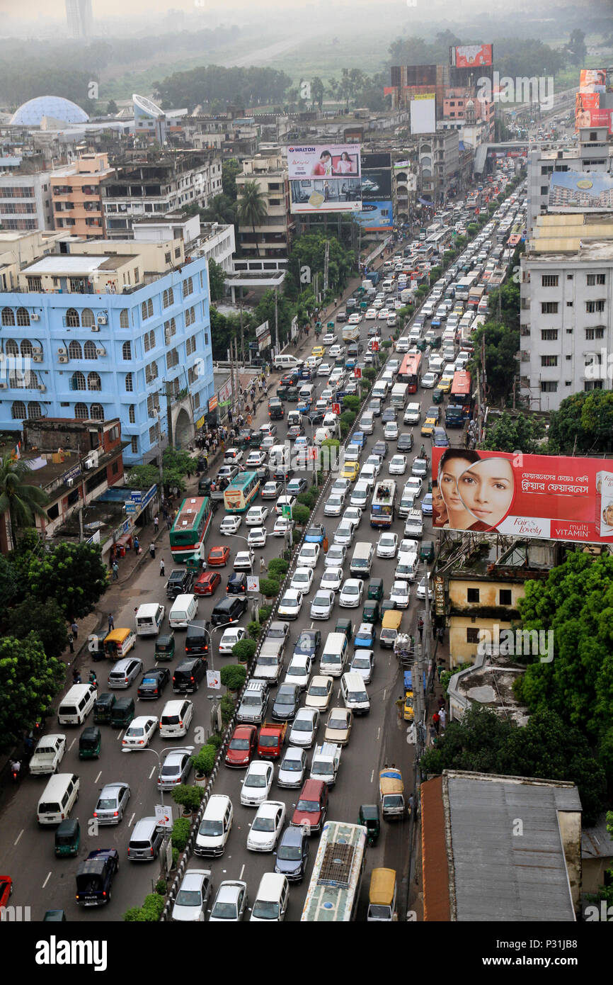 Heavy traffic clogs the VIP Road at Farmgate in Dhaka ahead of Iftar ...