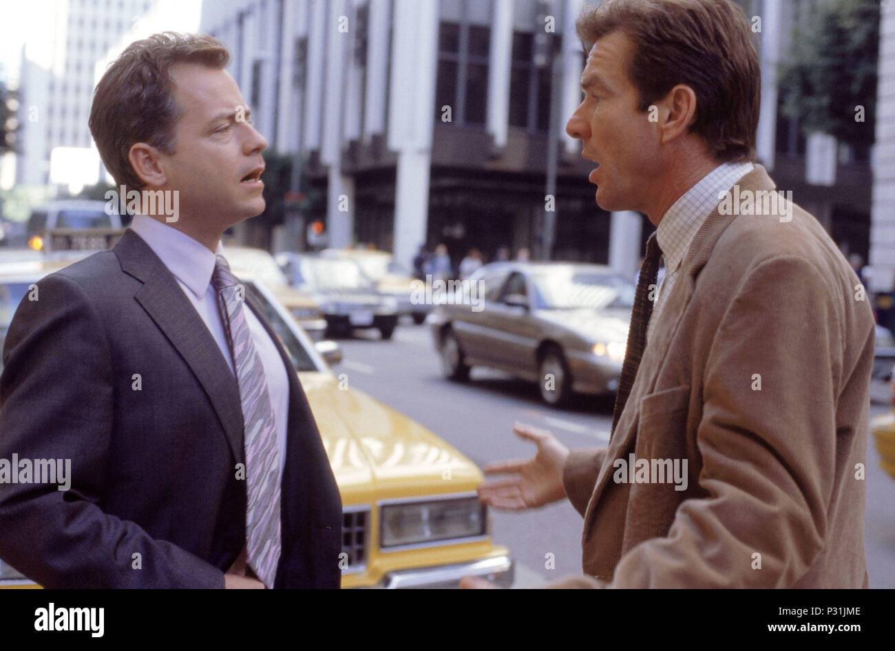 Greg kinnear 2001 hi-res stock photography and images - Alamy
