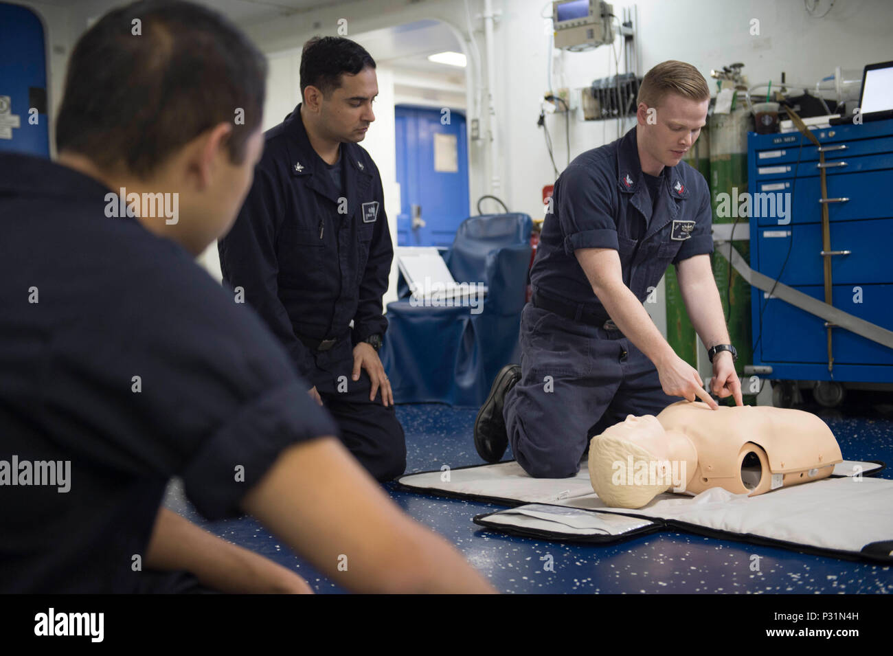 160822-N-YR245-101 WESTERN PACIFIC OCEAN (Aug. 22, 2016) Hospital ...