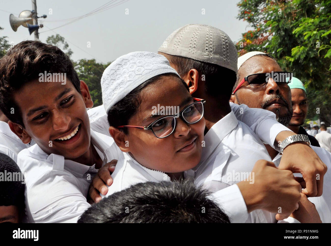 Namaz prayer in kolkata hi-res stock photography and images - Alamy