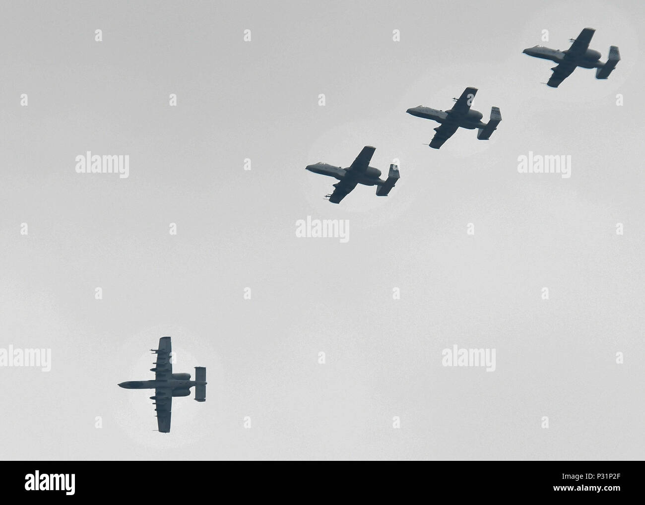 A 10s flying in formation hi-res stock photography and images - Alamy