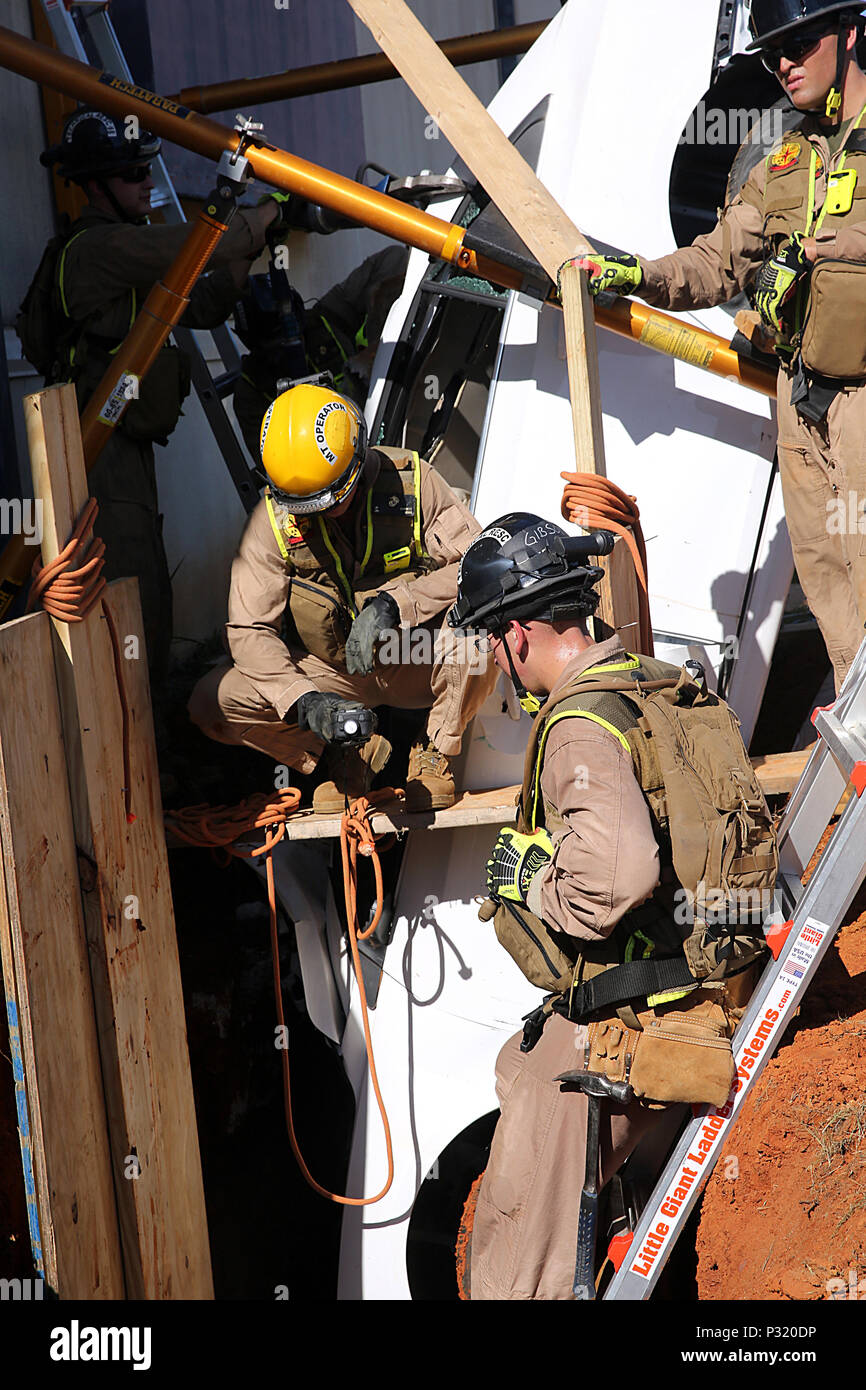 Trench motor hi-res stock photography and images - Alamy