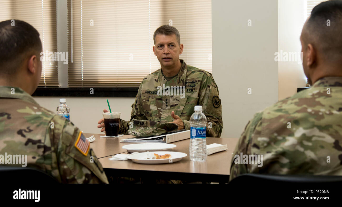 Lt gen daniel r hokanson hi-res stock photography and images - Alamy