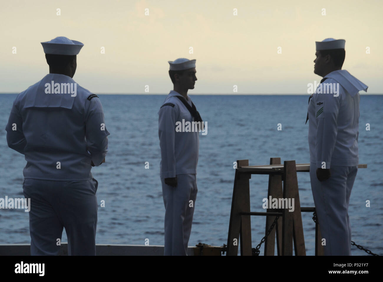 Uss lamson hi-res stock photography and images - Alamy