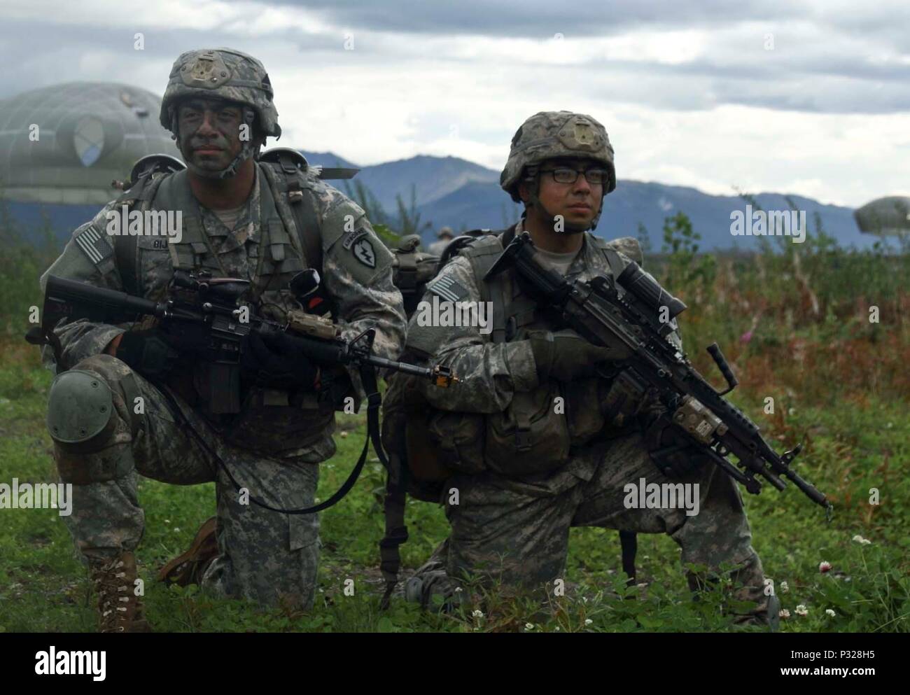 Paratroopers with 1st Battalion, 501st Parachute Infantry Regiment, 4th ...