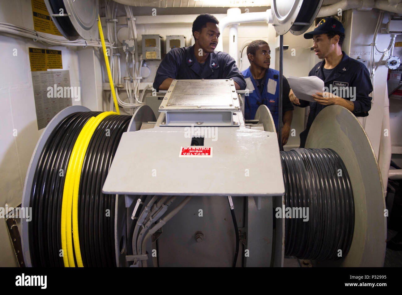 160820-N-VS214-118 WESTERN PACIFIC OCEAN (Aug. 20, 2016) Members of ...