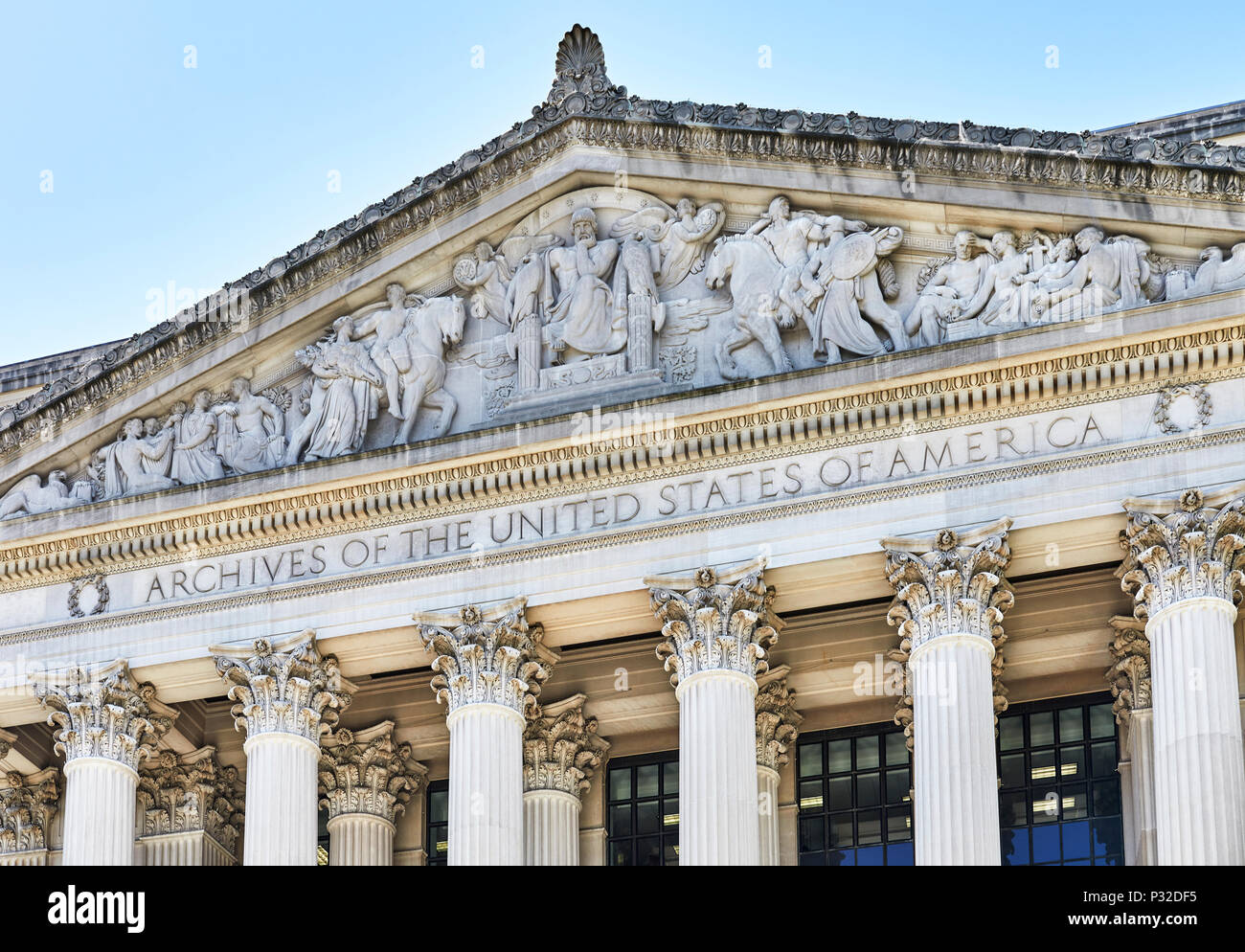 National archives building declaration hi-res stock photography and ...