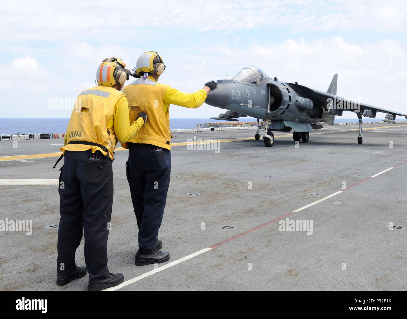 160826-N-VD165-327 PACIFIC OCEAN (Aug. 26, 2016) Aviation Boatswain’s ...
