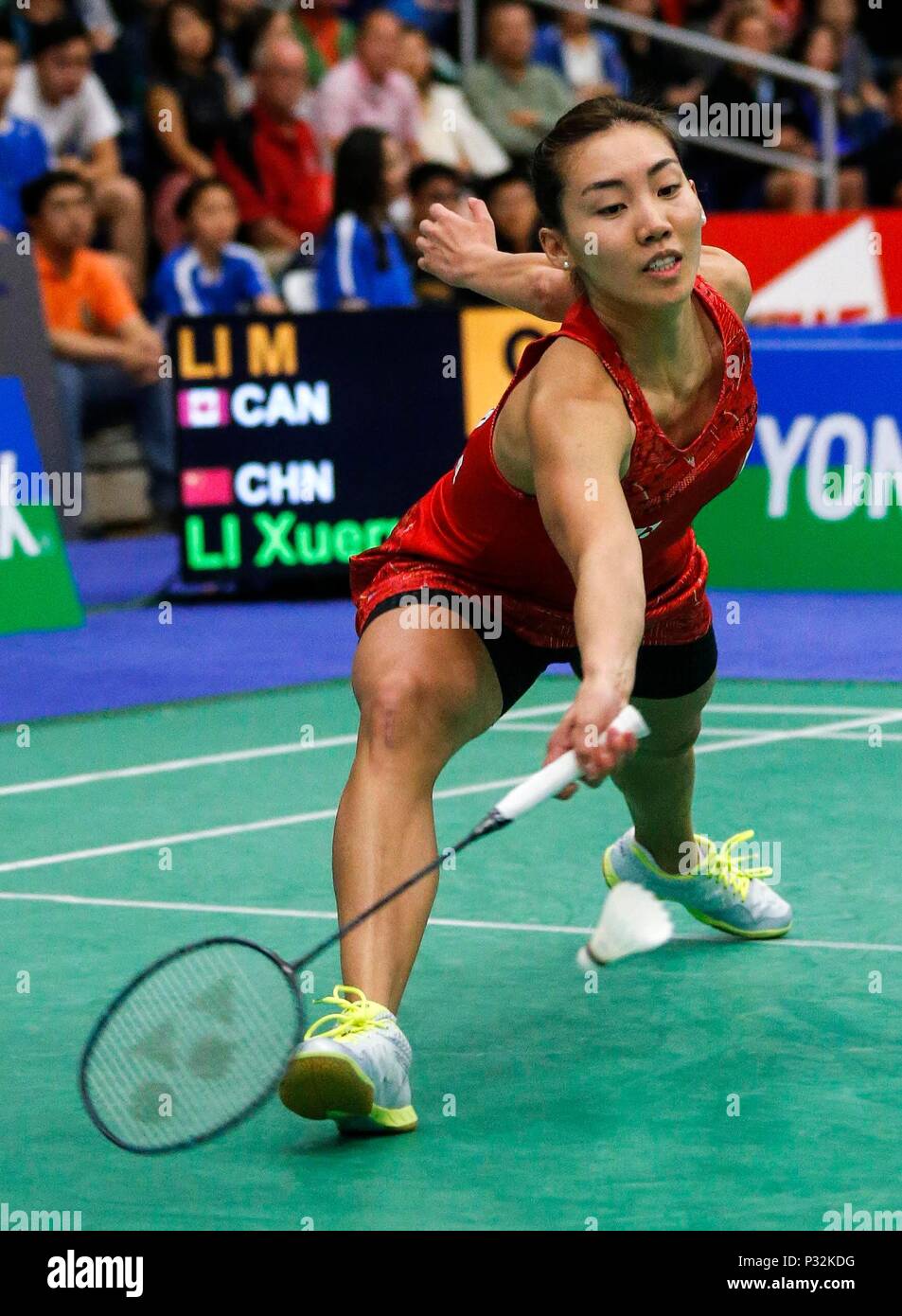 Los Angeles, USA. 16th June, 2018. Michelle Li of Canada returns a shot ...